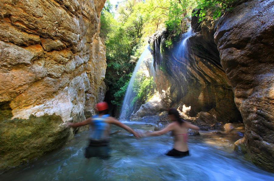 Neda Waterfalls – Paradise Resort Finikounda
